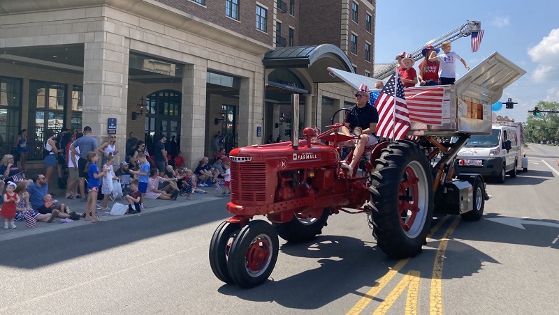4th Of July Parade Held In Findlay - Local News